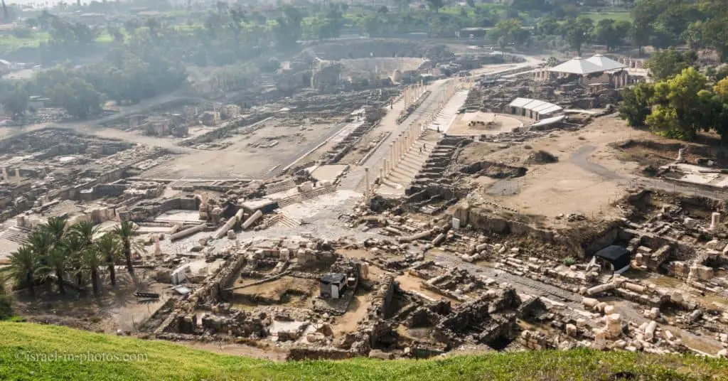 Beit Shean National Park - Visitors Guide - In a Roman City