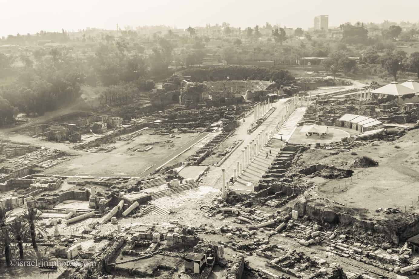 Beit Shean National Park - Visitors Guide - In a Roman City