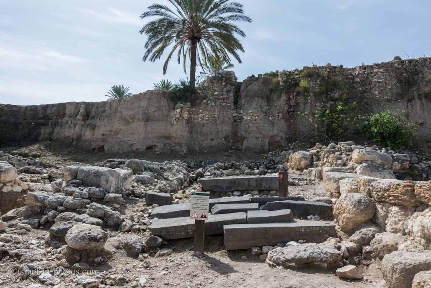 Tel Megiddo National Park - Visitors Guide with Photos