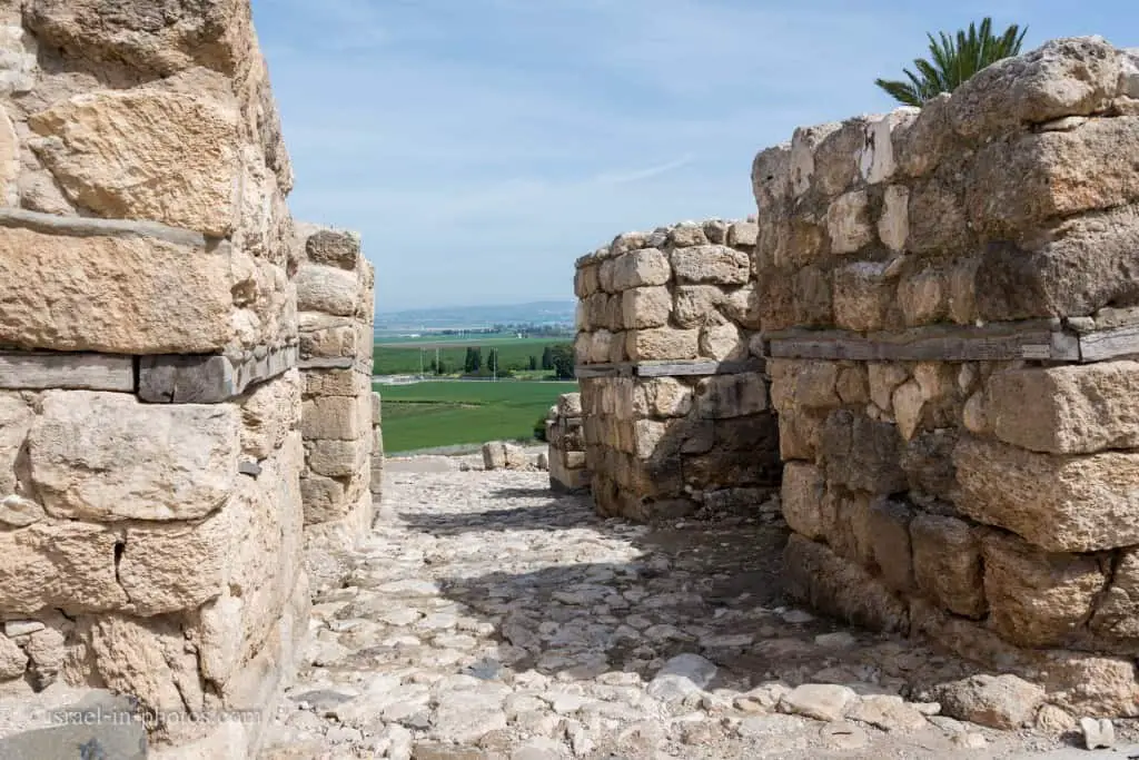 Tel Megiddo National Park - Visitors Guide with Photos