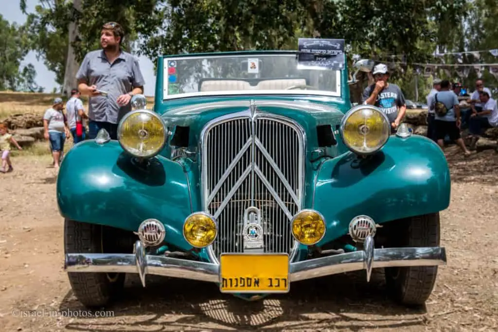 Classic Car Club in Israel (Five Club) at Tel Afek - Israel in Photos