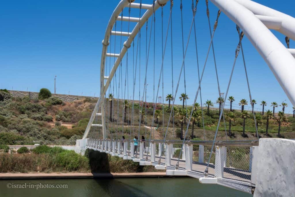 Hadera Stream Park – Visitors Guide with Photos