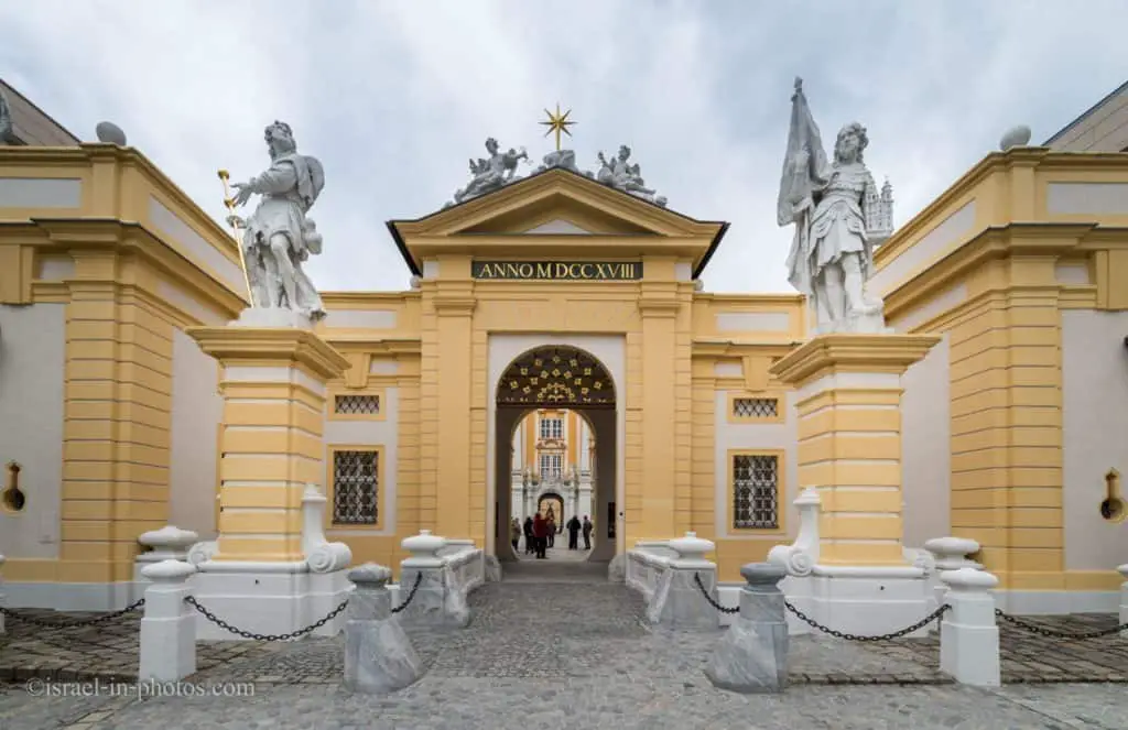 11 Days in Austria - Melk Abbey and the Old City