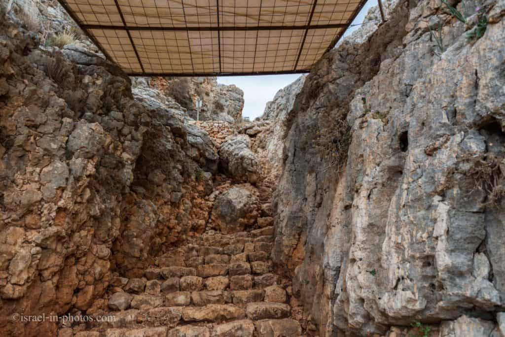 Arbel National Park - Visitors Guide (with Tracks)