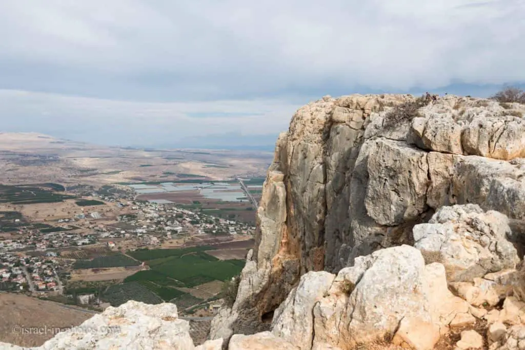 Arbel National Park - Visitors Guide (with Tracks)