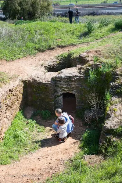 Afeka Caves and Drezner Grove, Tel Aviv - Visitors Guide