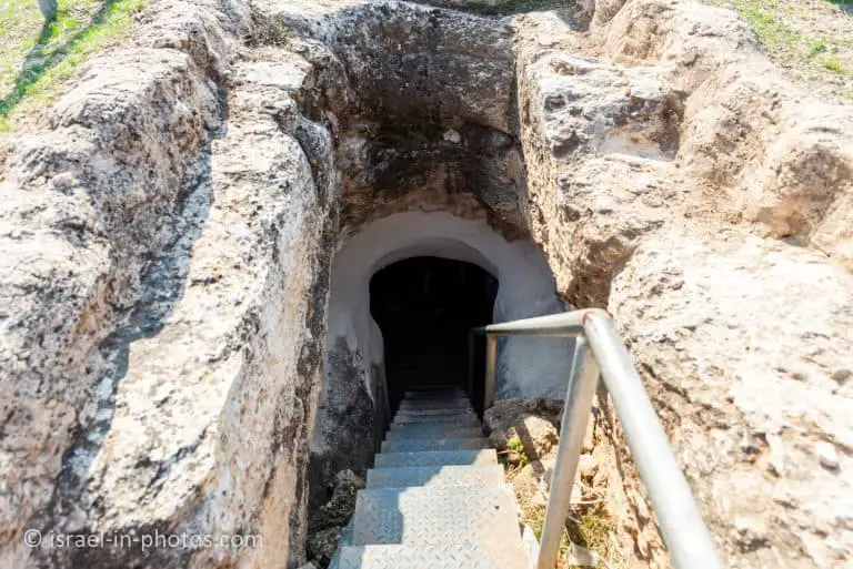 Horvat Burgin - Visitors Guide (with Map and Tracks)