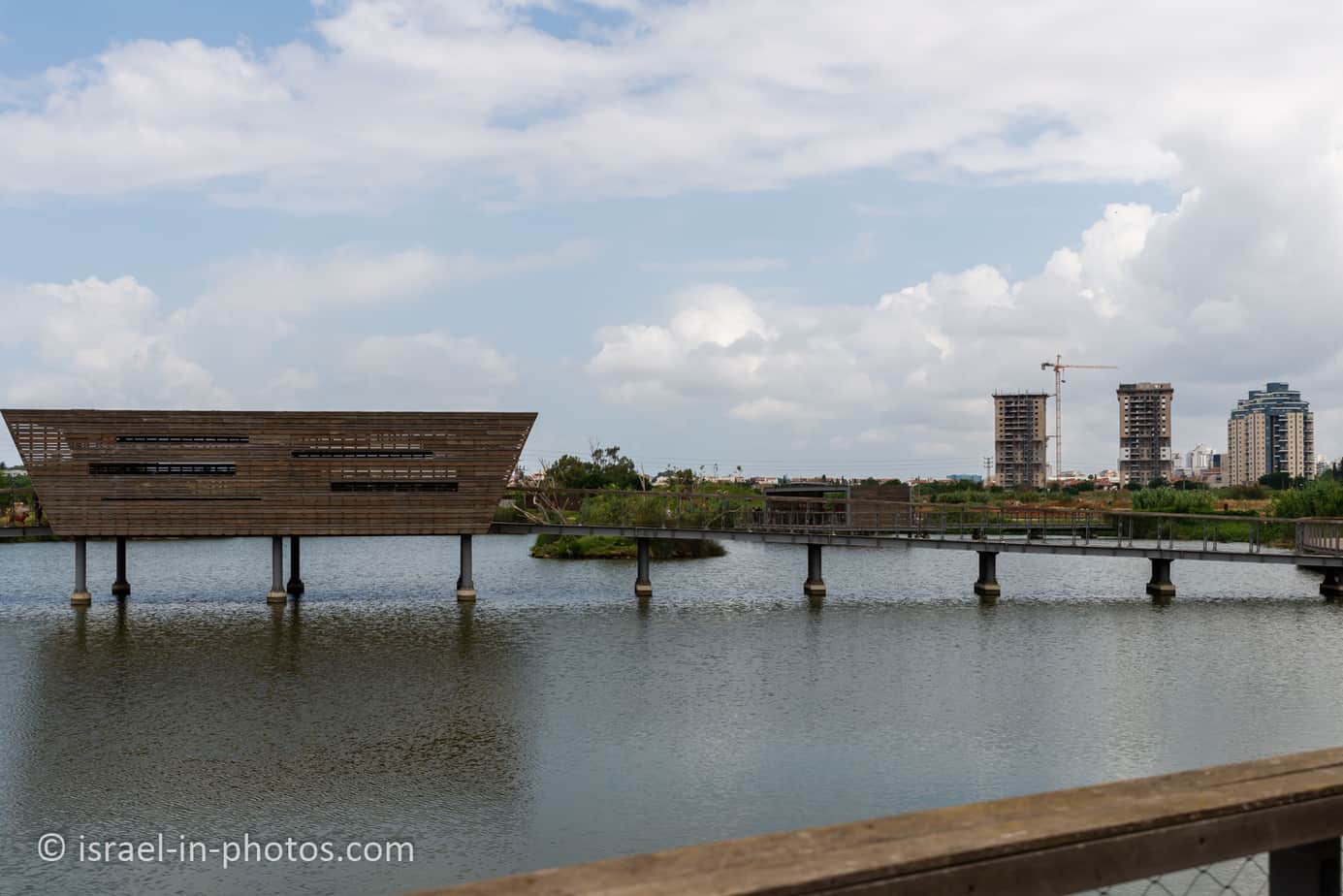 Hod HaSharon Park – Ecological Park with a Lake – Visitors Guide ...