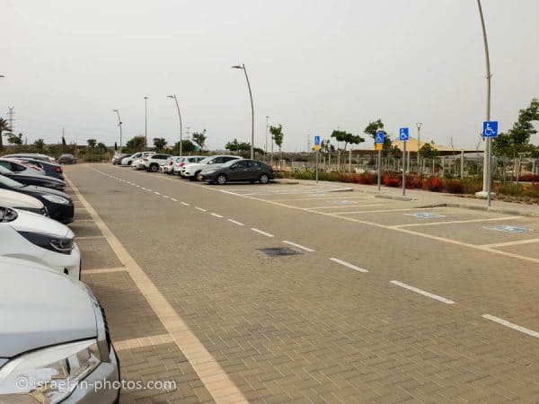 HaSharon Park, Yavne - Photographed Visitors Guide