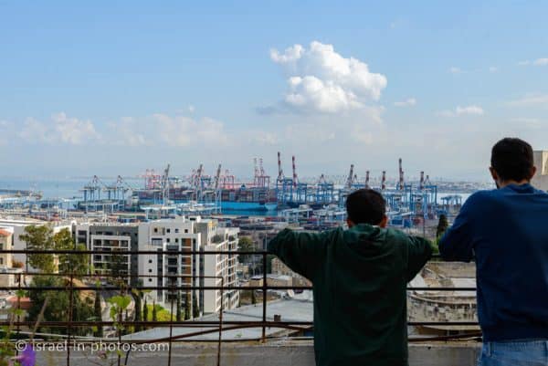 Talpiot Market, Haifa - Visitors Guide - Israel in Photos