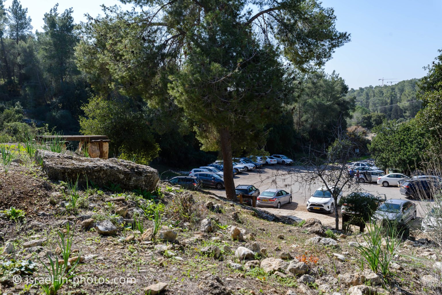 Caesar Trail and Khirbet Hanoot - Visitors Guide