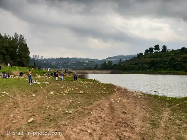 Beit Zayit Reservoir, Seasonal Lake by Jerusalem - Visitors Guide ...