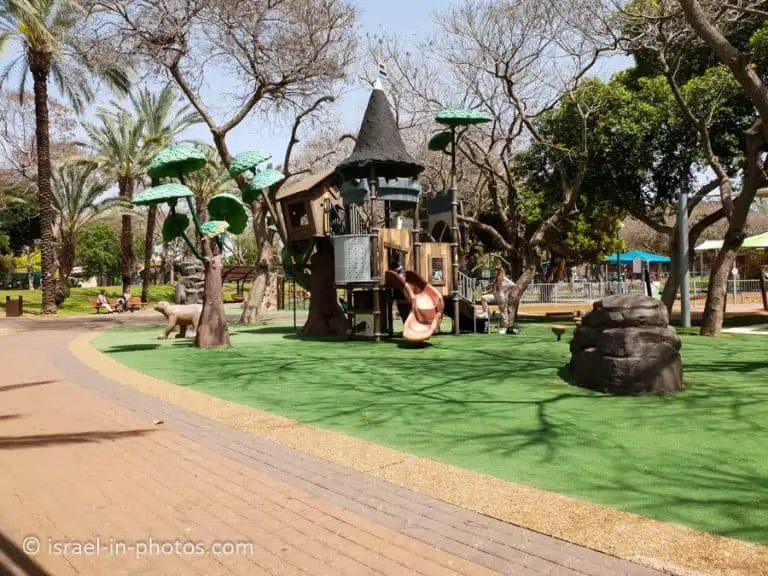 Raanana Park - Ideal place for Families - Visitors Guide
