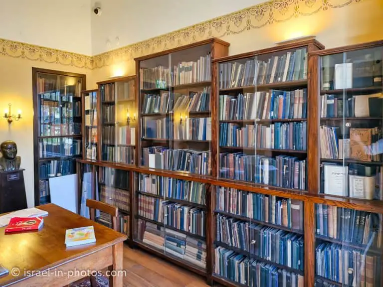 Bialik House, Tel Aviv - Visitors Guide - Israel in Photos