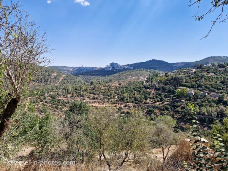 Sataf - Hiking Trails near Jerusalem - Visitors Guide - Israel in Photos